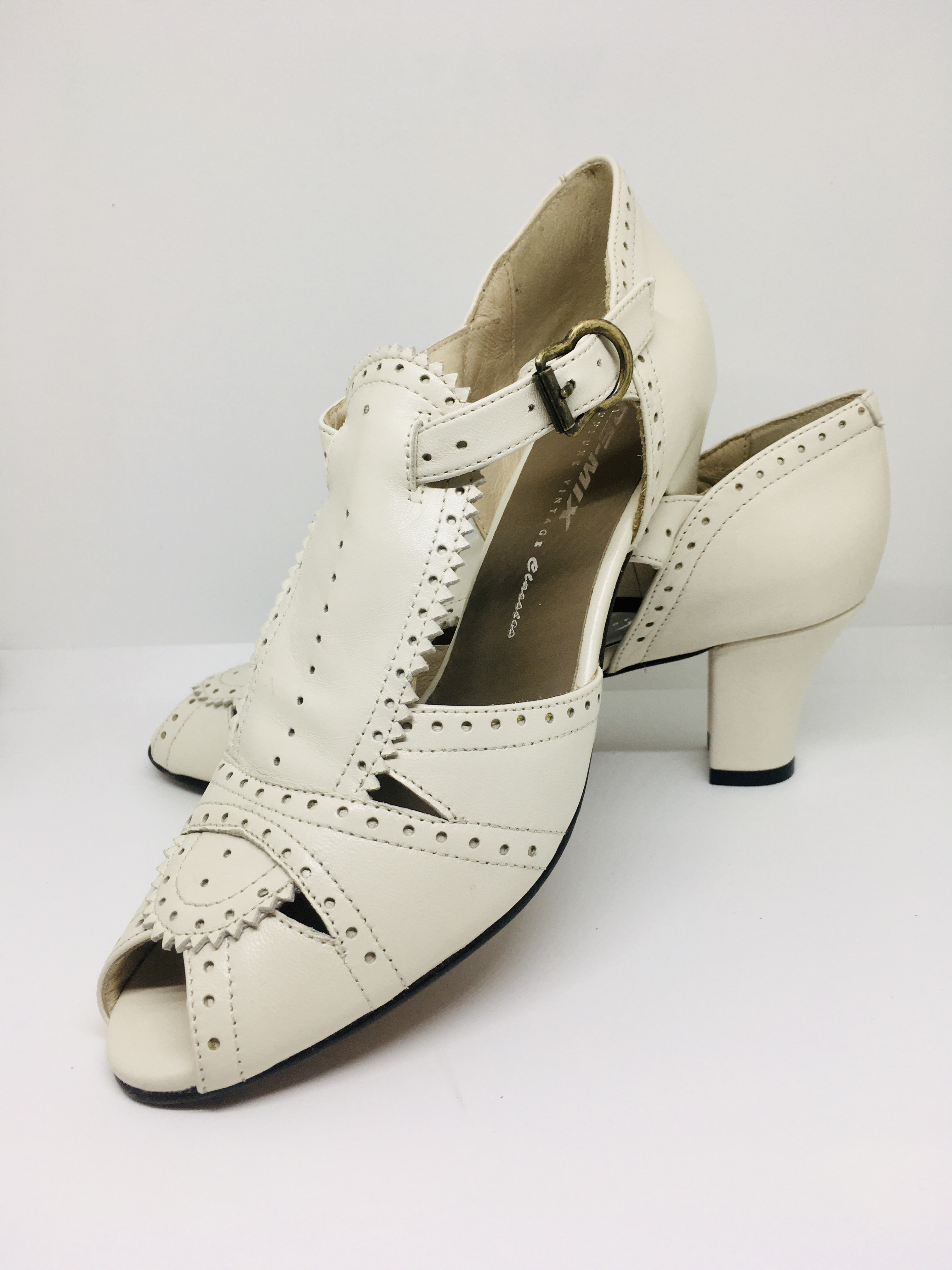 Emily white – Schuhe kaufen – Re-Mix Vintage Shoes Europe